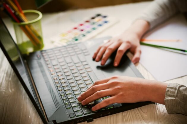 Cours informatique débutant : les fondamentaux pour apprendre l ...