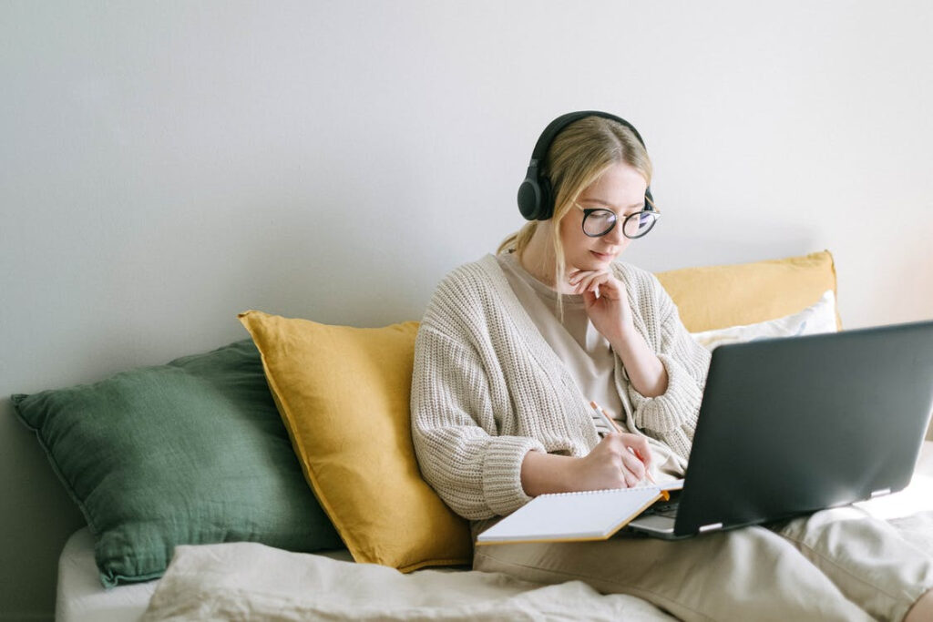Développeur web freelance : comment faire le bon choix entre régie et ...